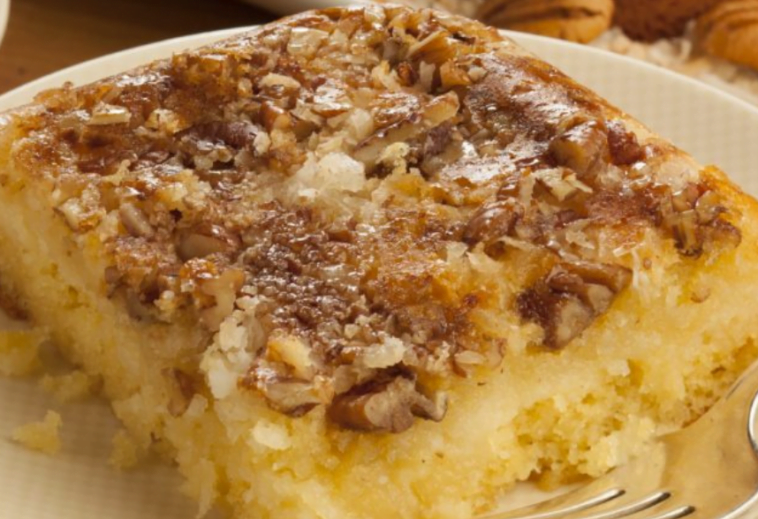 Upside-Down Georgia Pecan Cake - Easy Recipes Life