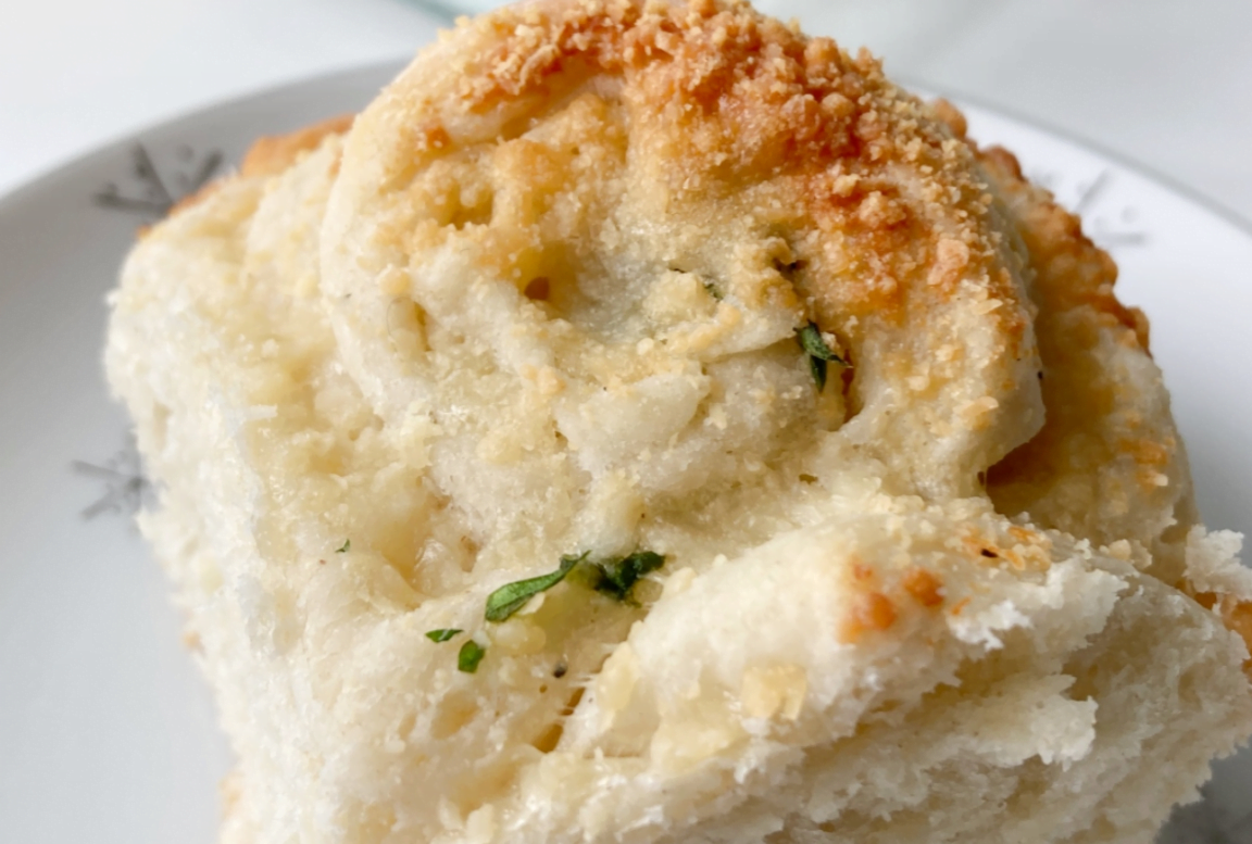 Garlic Butter Rolls - Easy Recipes Life