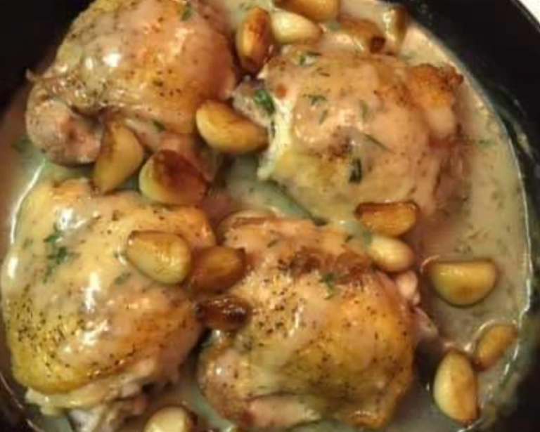 Garlic Thyme Chicken Thighs - Easy Recipes Life