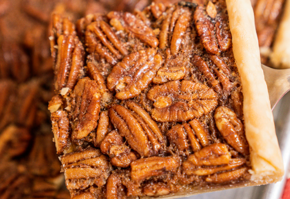 Pecan Slab Pie - Easy Recipes Life