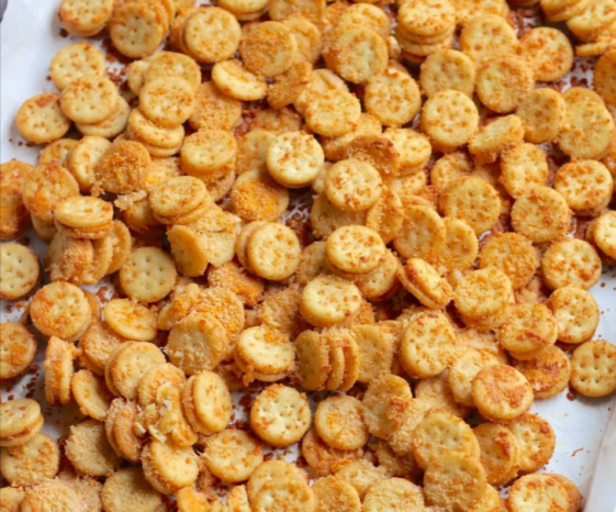Garlic Bread Ritz Bits - Easy Recipes Life