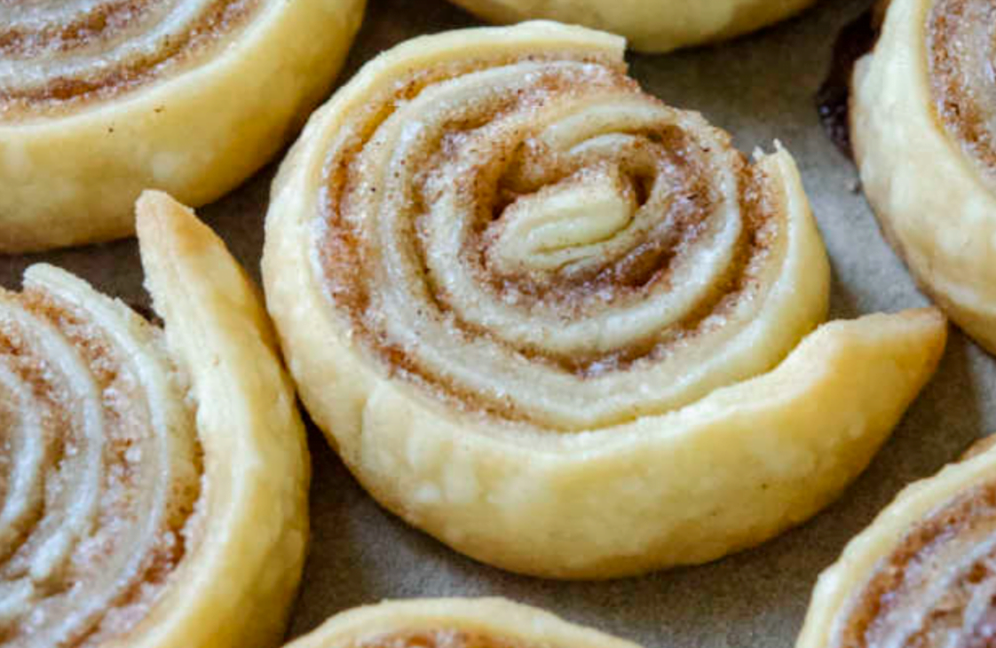 Cinnamon Sugar Pie Crust Cookies - Easy Recipes Life