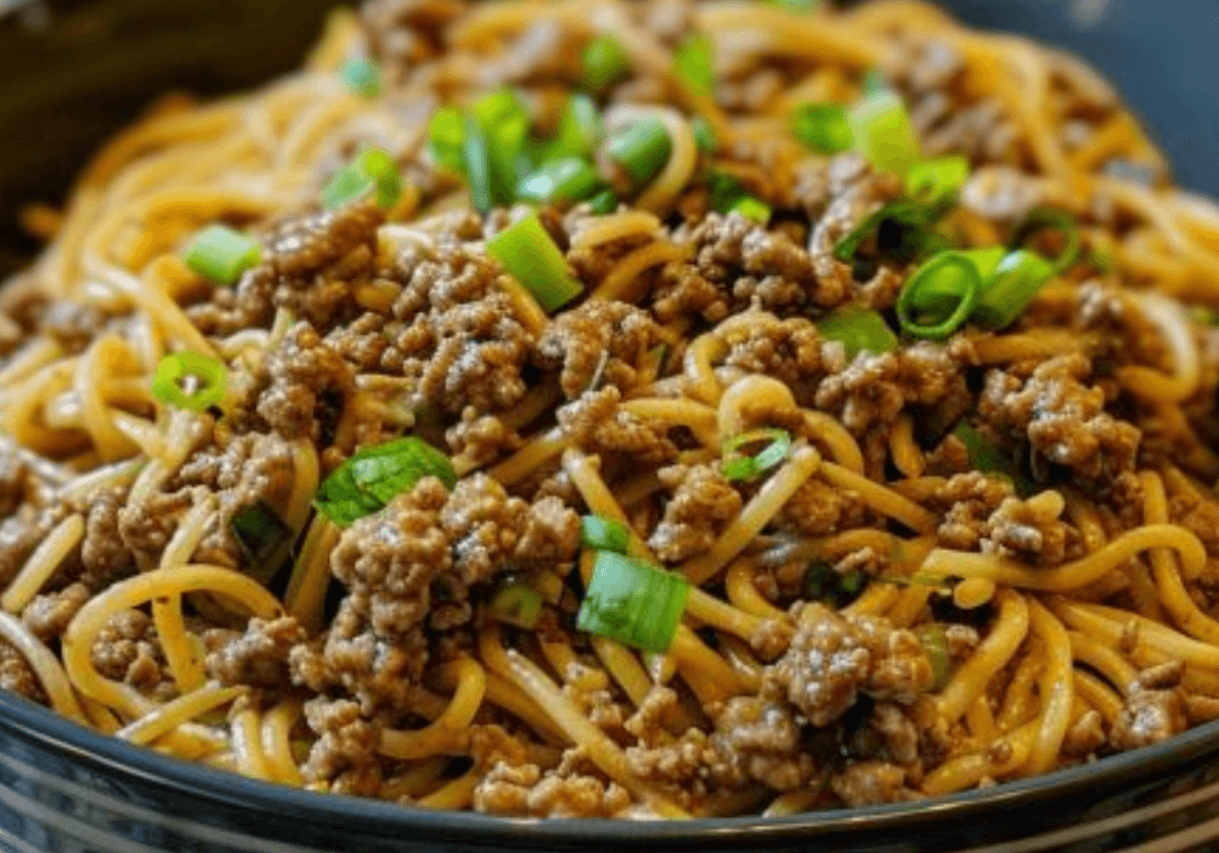 Slow Cooker Ginger Garlic Ground Beef Chow Mein - Easy Recipes Life