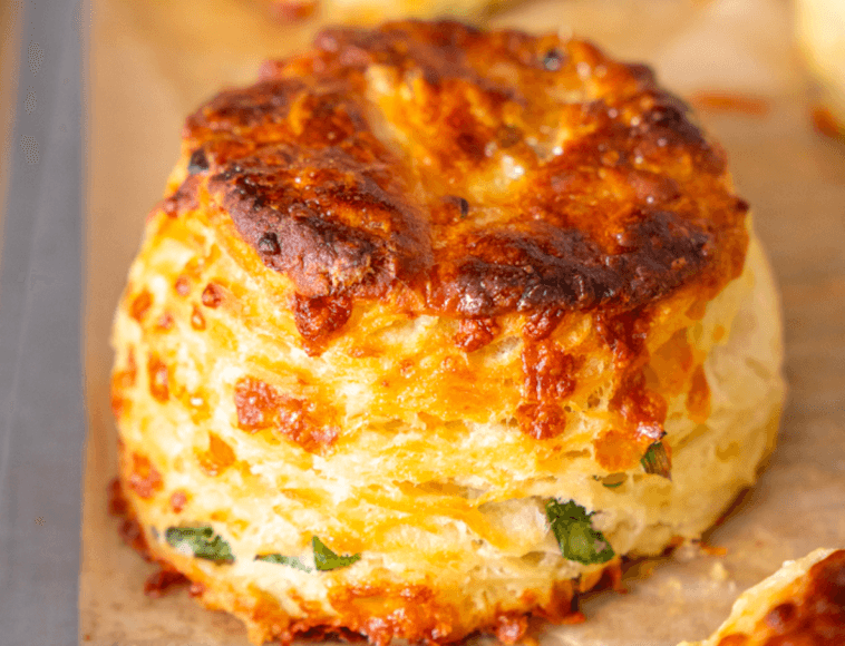Irish Cheddar Scallion Biscuits - Easy Recipes Life