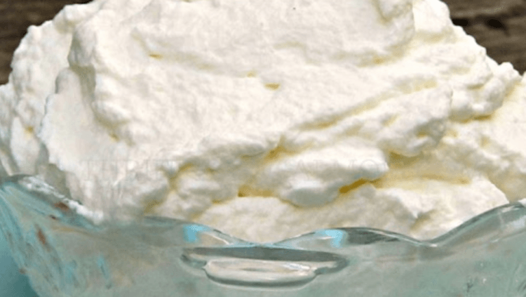 Homemade Whipped Cream from Milk - Easy Recipes Life