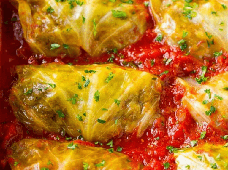 Delicious Stuffed Cabbage Rolls Recipe - Easy Recipes Life
