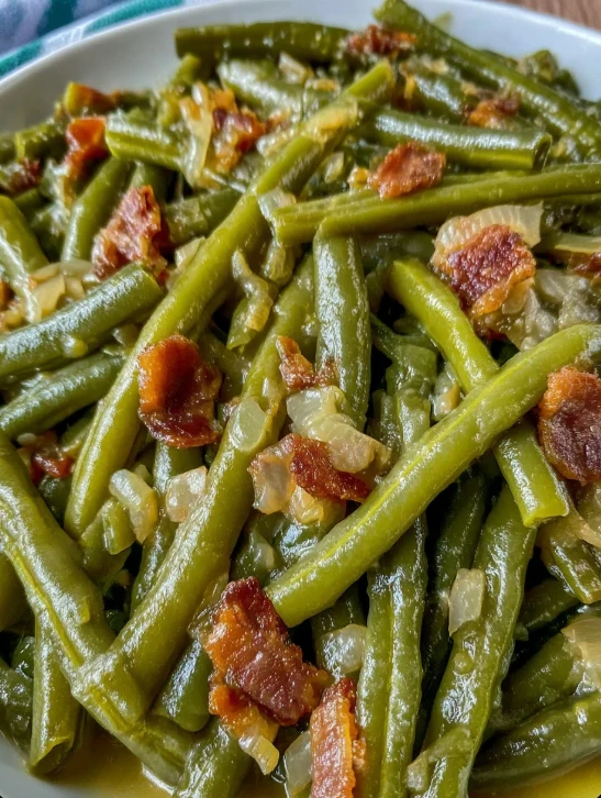 Southern-Style Green Beans - Easy Recipes Life